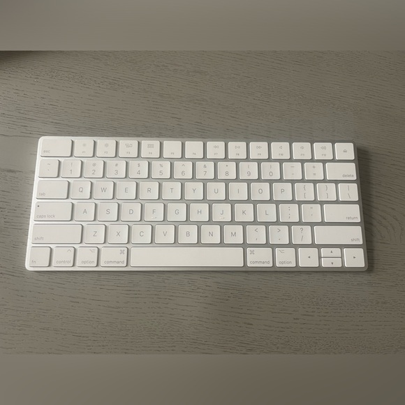 Apple | Computers, Laptops & Parts | Apple Magic Keyboard Wireless ...